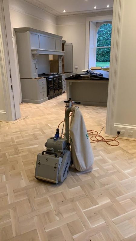 Continuous Versailles Unfinished Square Edge Solid Oak